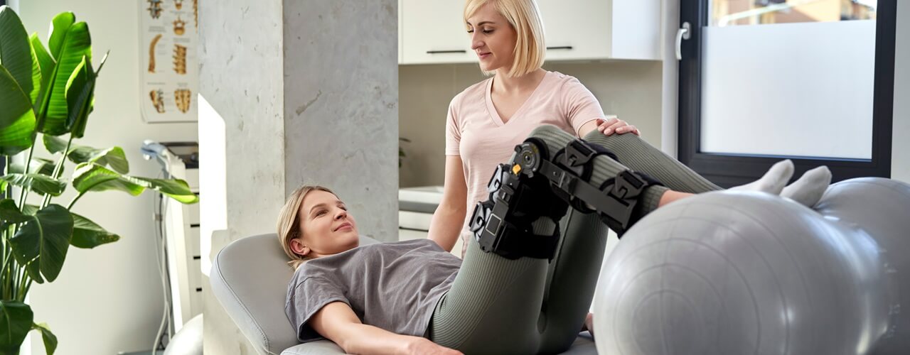Pain Management in Total Joint Replacement Recovery